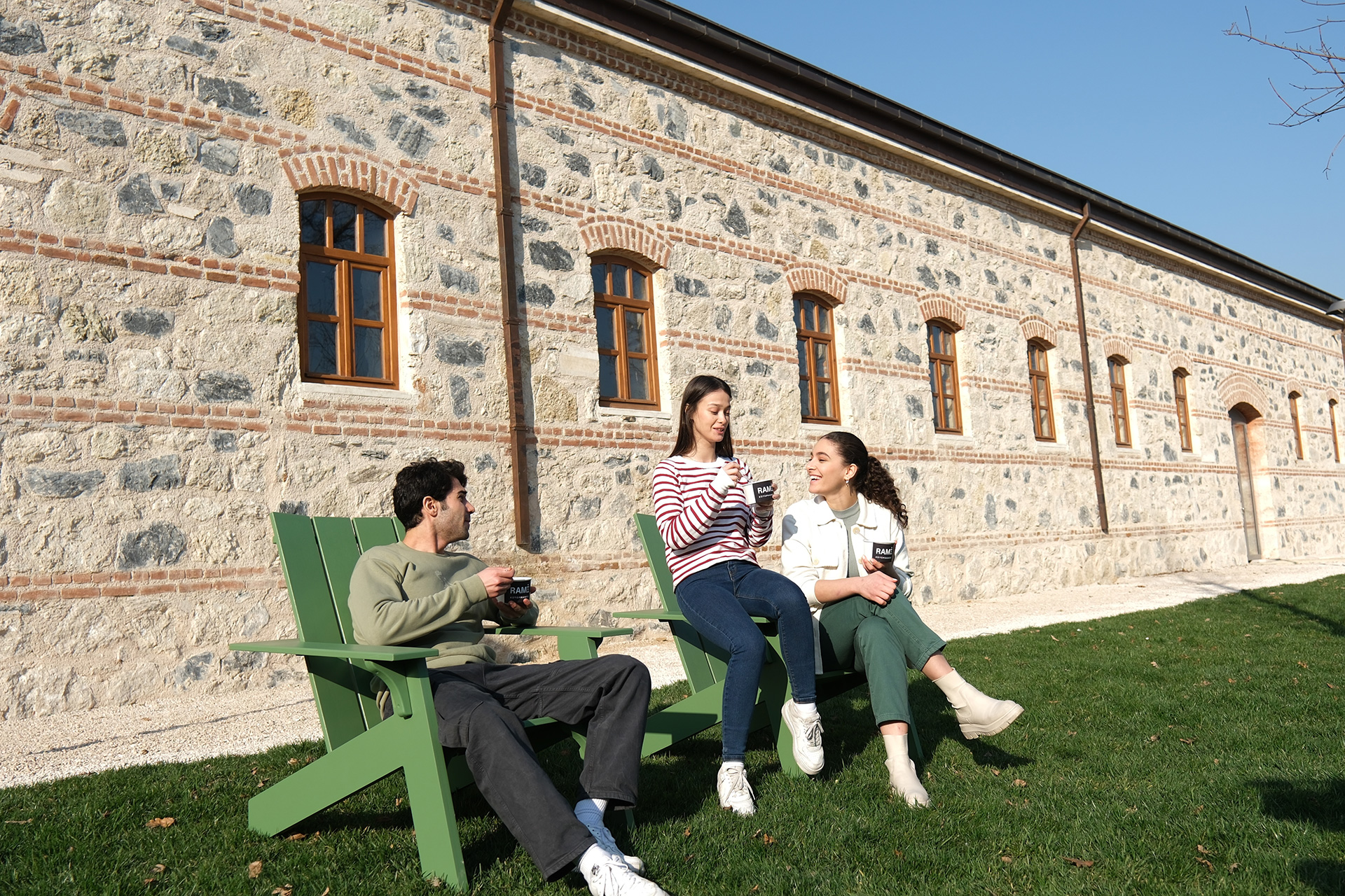 Biblioteca Rami cea mai mare bibliotecă din Istanbul Eyüpsultan